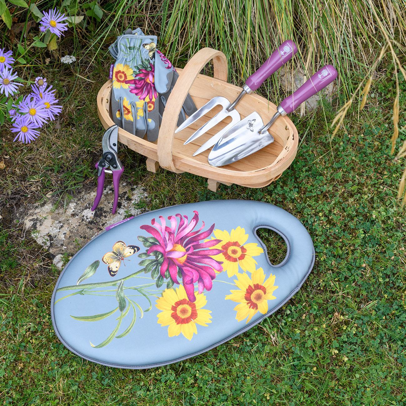 RHS Gifts for Gardeners Asteraceae Trowel/Fork Set | Burgon & Ball ...