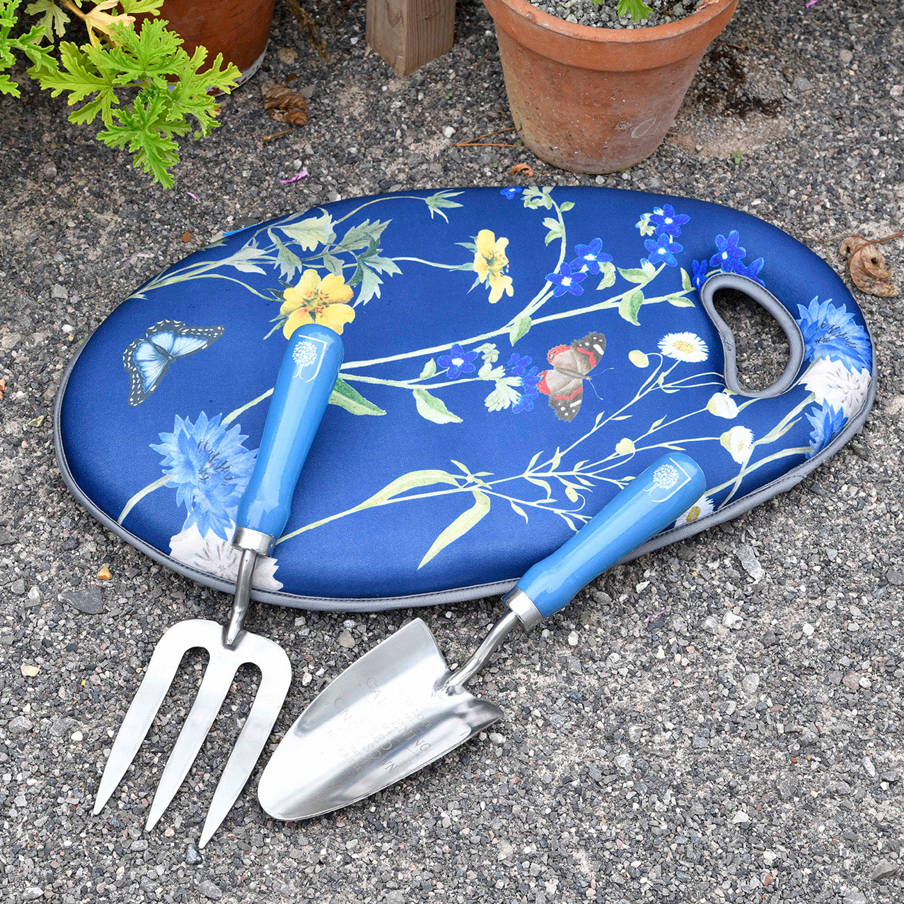 RHS Gifts for Gardeners British Meadow Trowel/Fork Set | Burgon & Ball ...