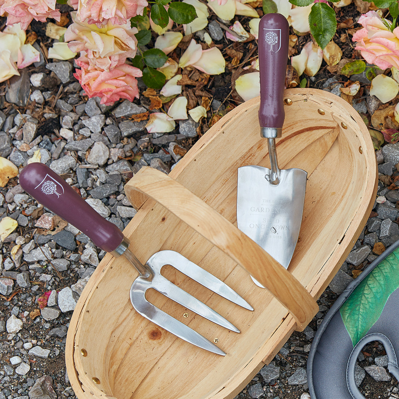 Passiflora Trowel and Fork | Burgon & Ball – Burgon and Ball