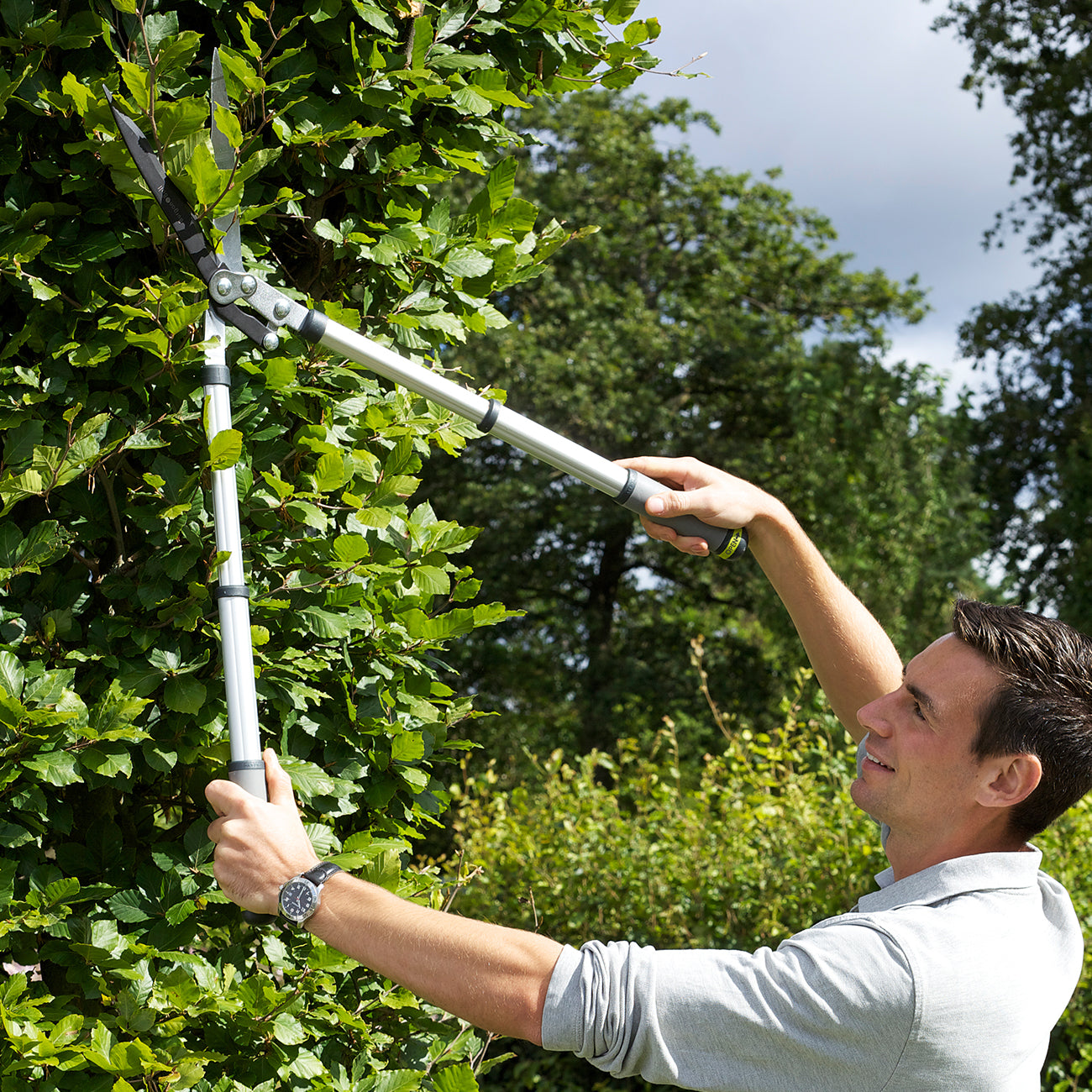 Telescopic Wavy Edged Hedge Shear RHS Endorsed | Burgon & Ball – Burgon ...